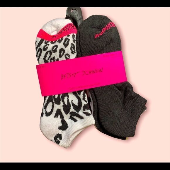 Betsey Johnson | Accessories | Brand New6 Pack Of Betsey Johnson Socks ...